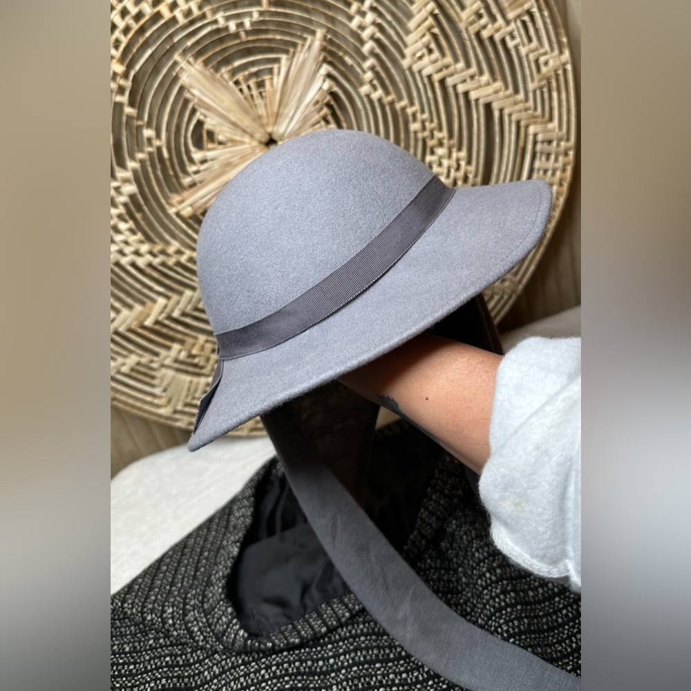 Vintage Ruth Alan Designs Splendide Gray Wool Hat - Gem